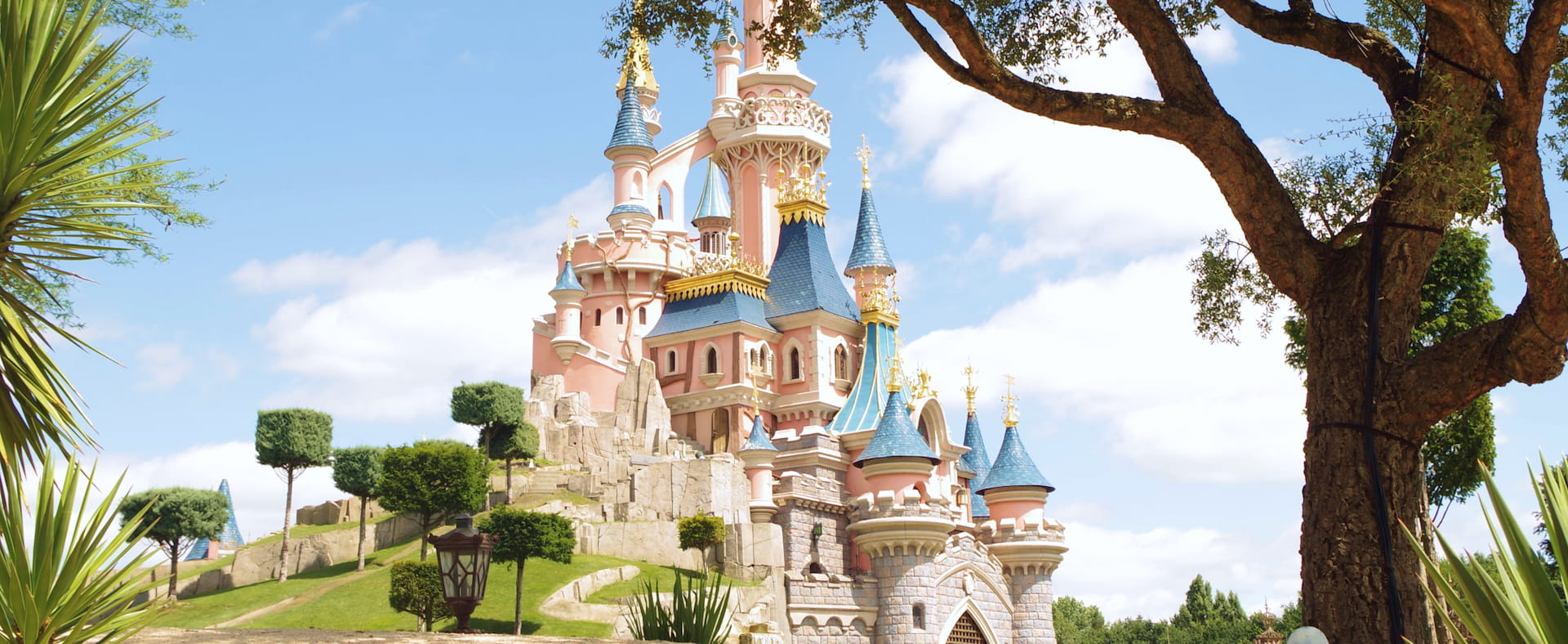 Disneyland Paris Holiday Apartments & Self Catering Cozycozy