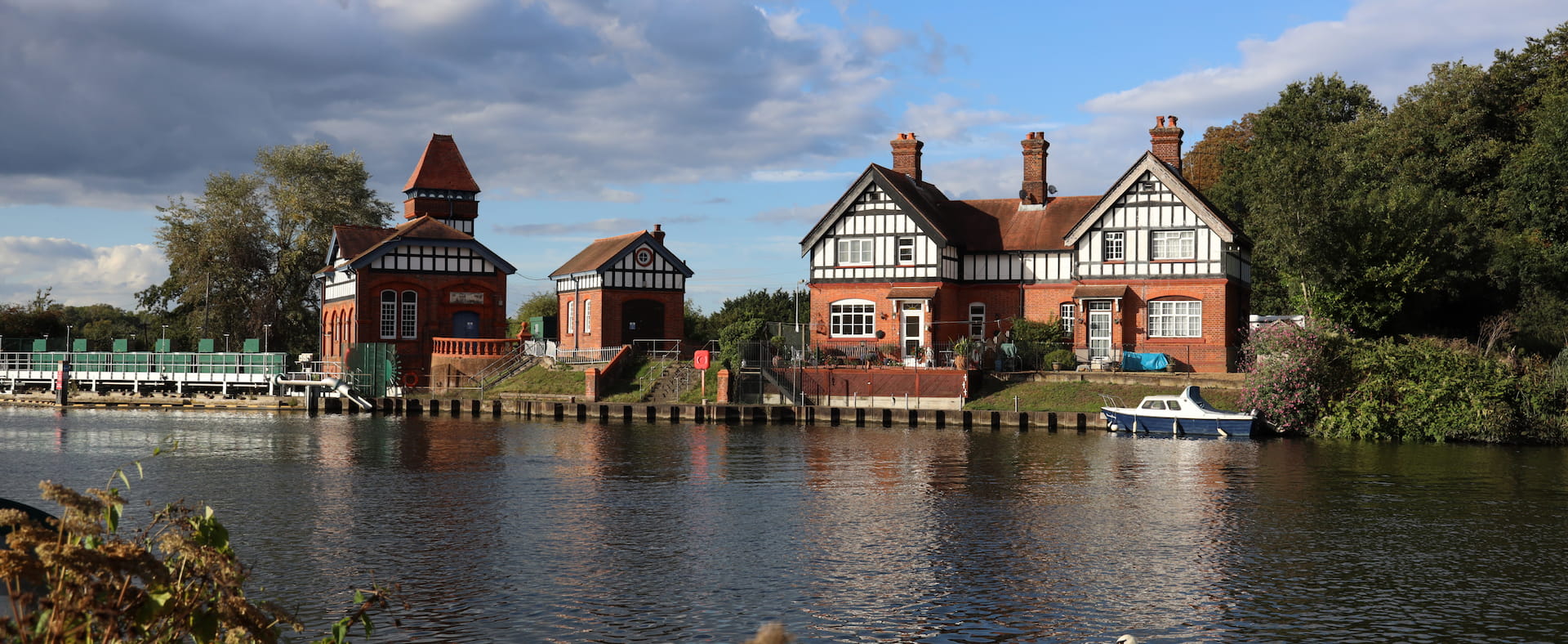 Staines-upon-Thames holiday rentals