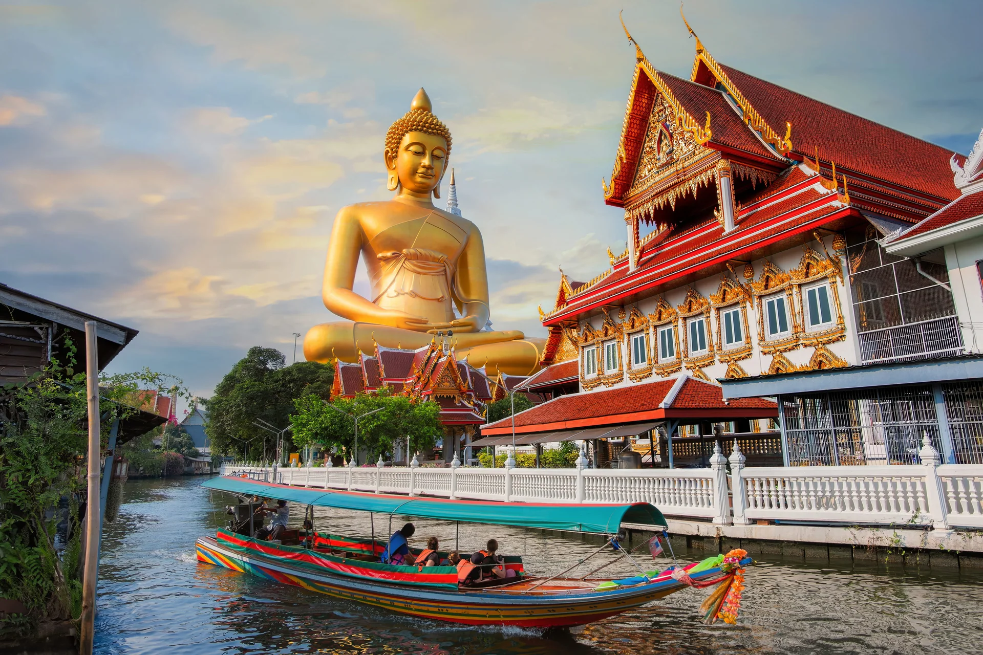 Bangkok Travel Guide