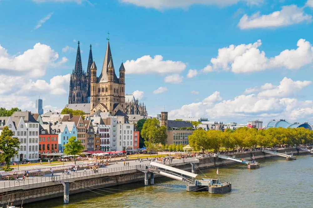 Kölner Dom und der Rhein Blick auf den Kölner Dom und der Rhein