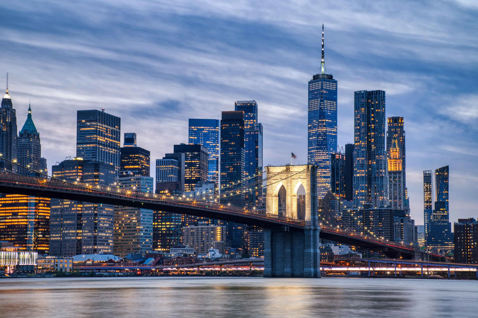 Manhattan Skyline Manhattan skyline with the Brooklyn Bridge